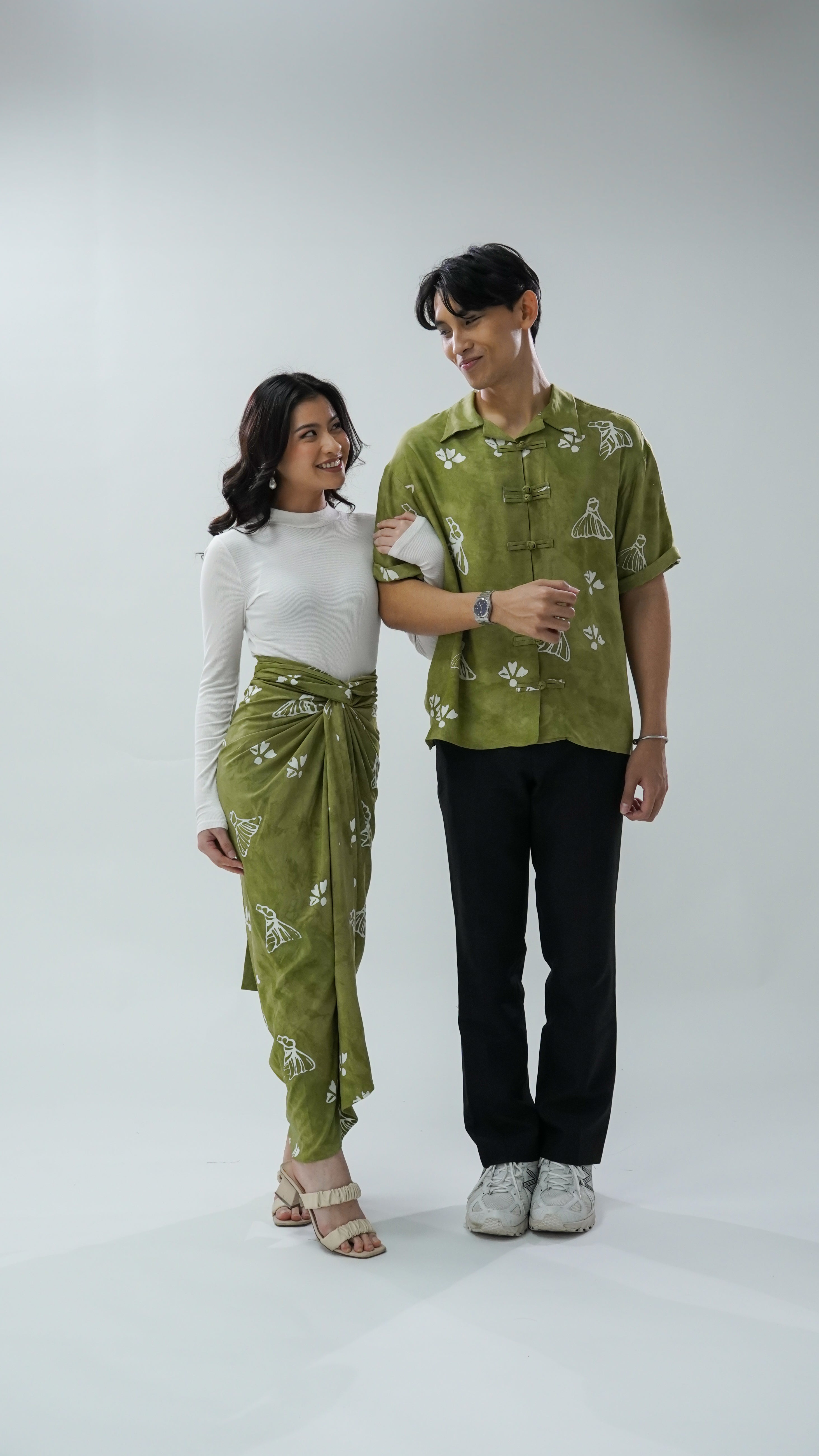 Inisaya Bisikan Bumi | KUEH set – inisaya